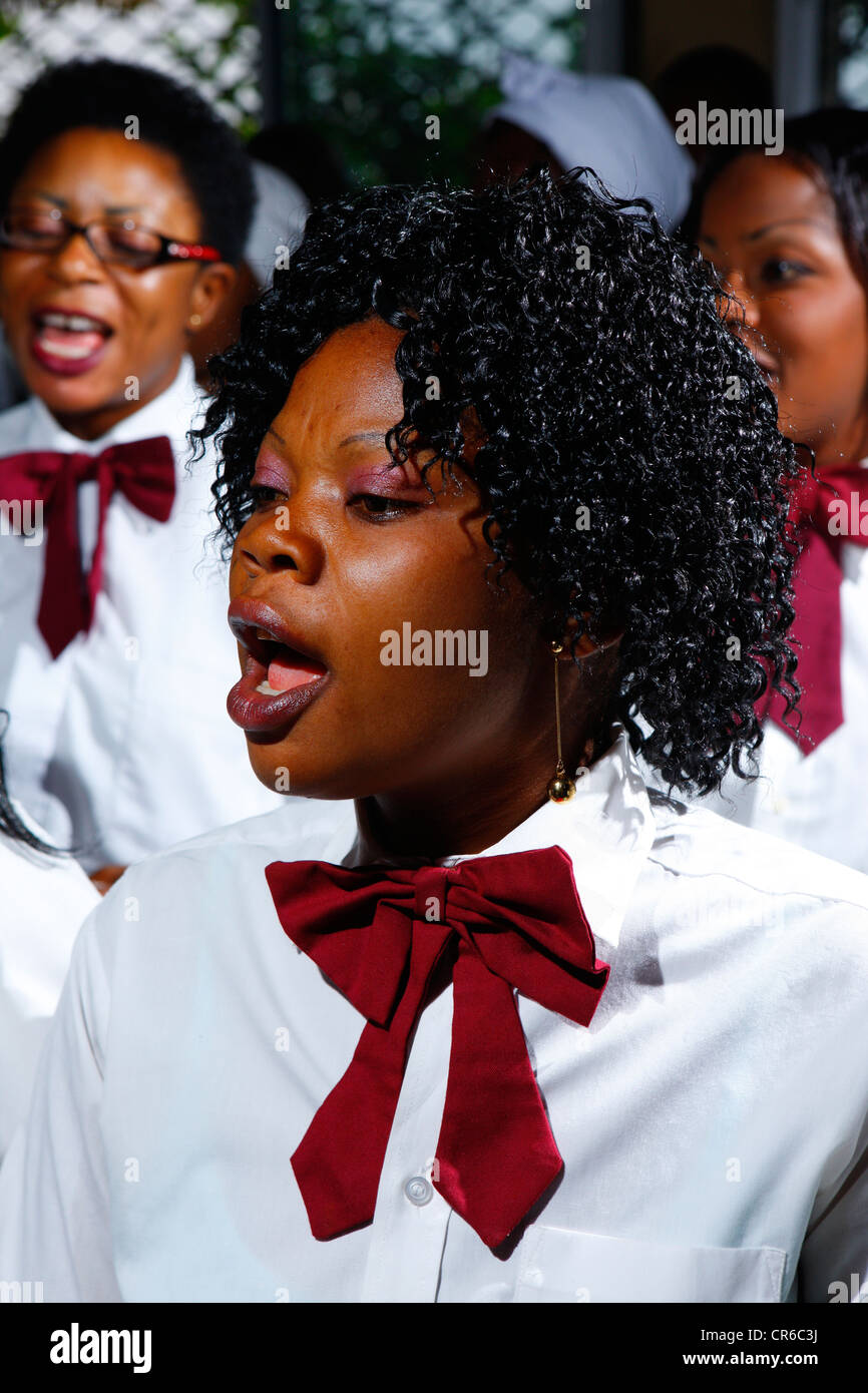Sunday masses hi-res stock photography and images - Alamy