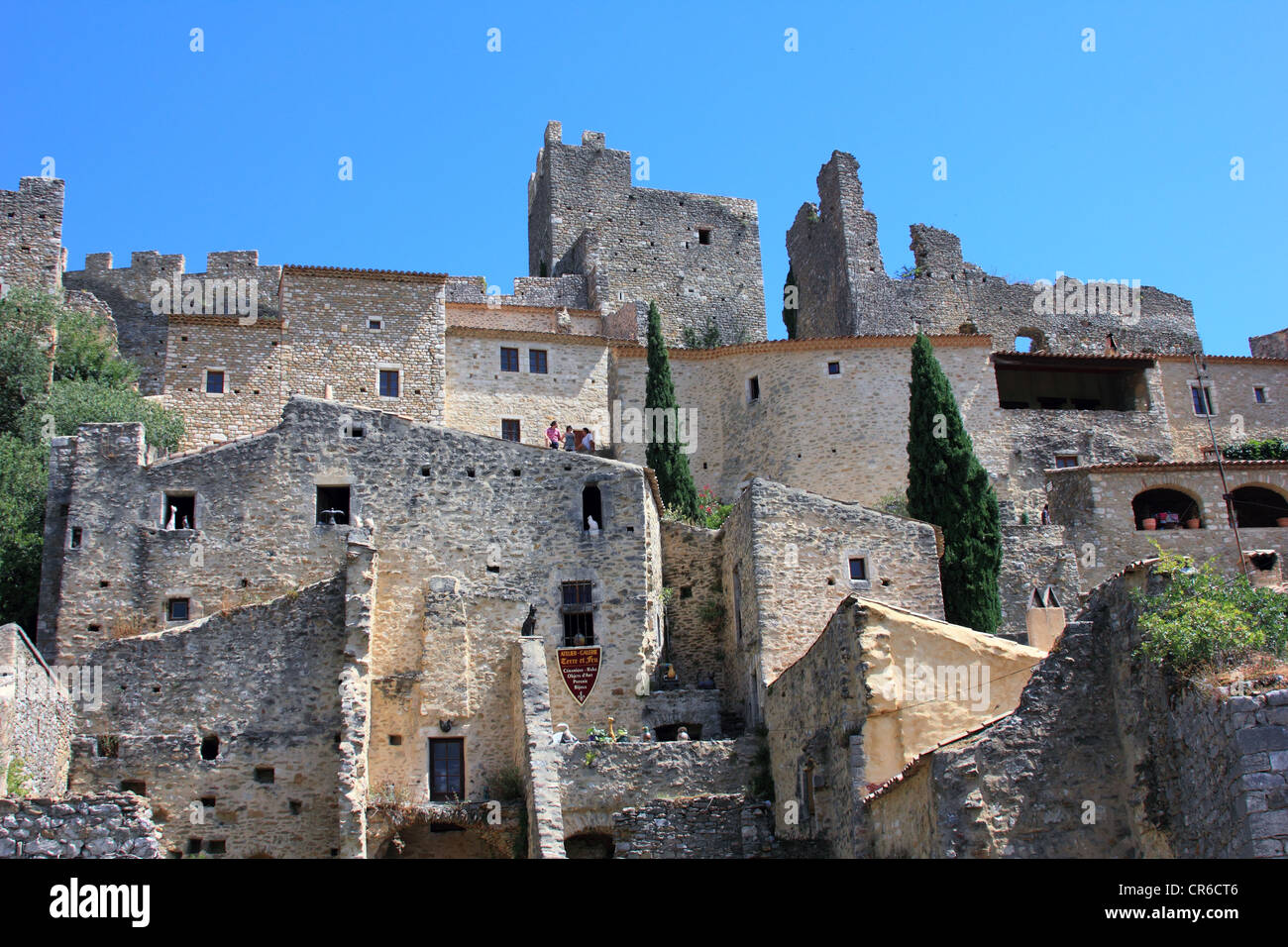 The medieval village of Saint Montan Stock Photo - Alamy