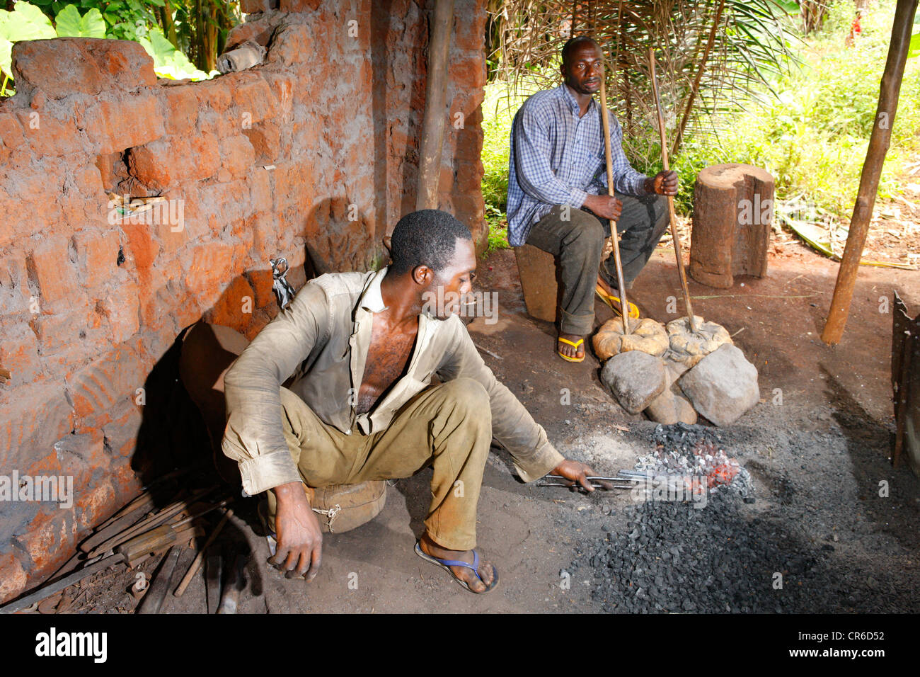 Scrap man hi-res stock photography and images - Alamy
