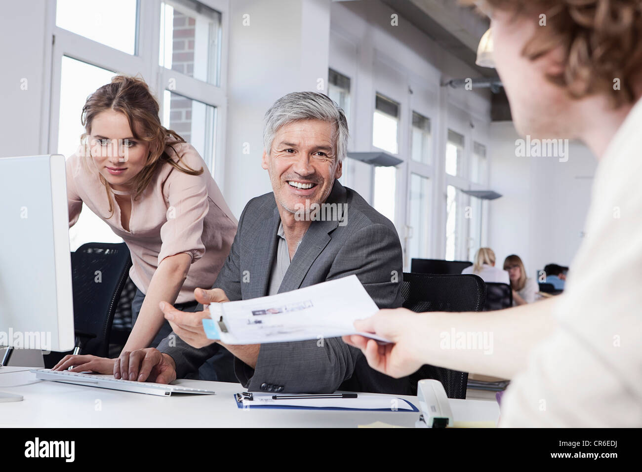Only woman in the group hi-res stock photography and images - Alamy