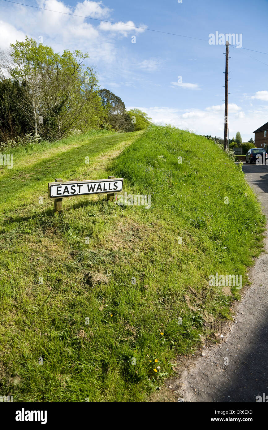 'East Walls': ancient Saxon old town walls – burh – of Wareham in ...