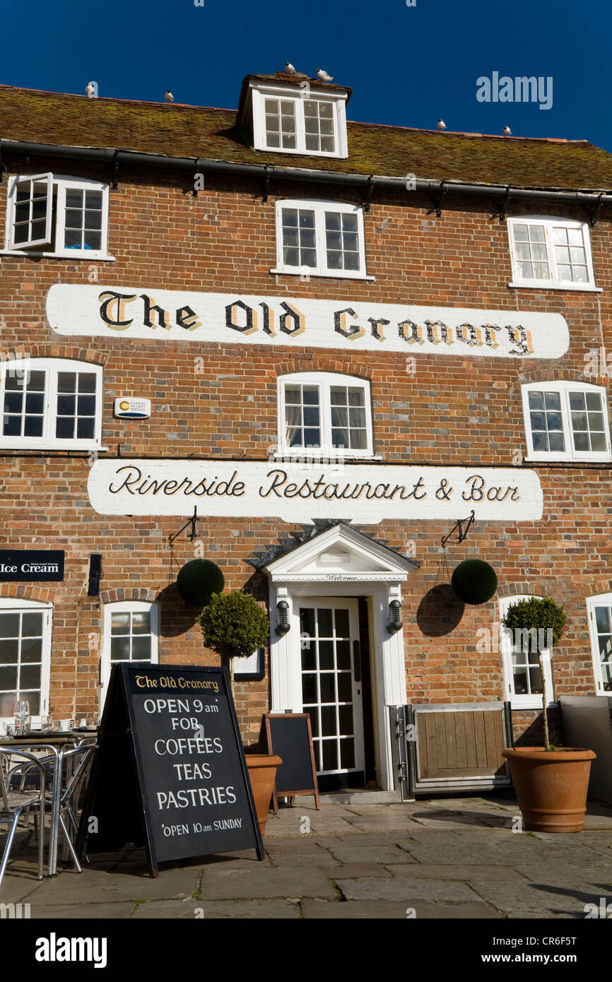 The granary cafe bar hi-res stock photography and images - Alamy