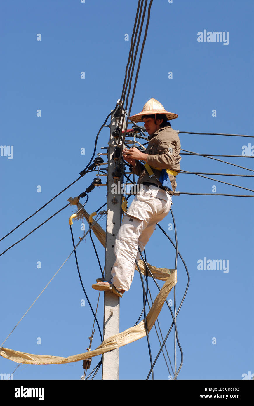 Laos , Hmong village Nam Kha , village electrification by lao-german ...