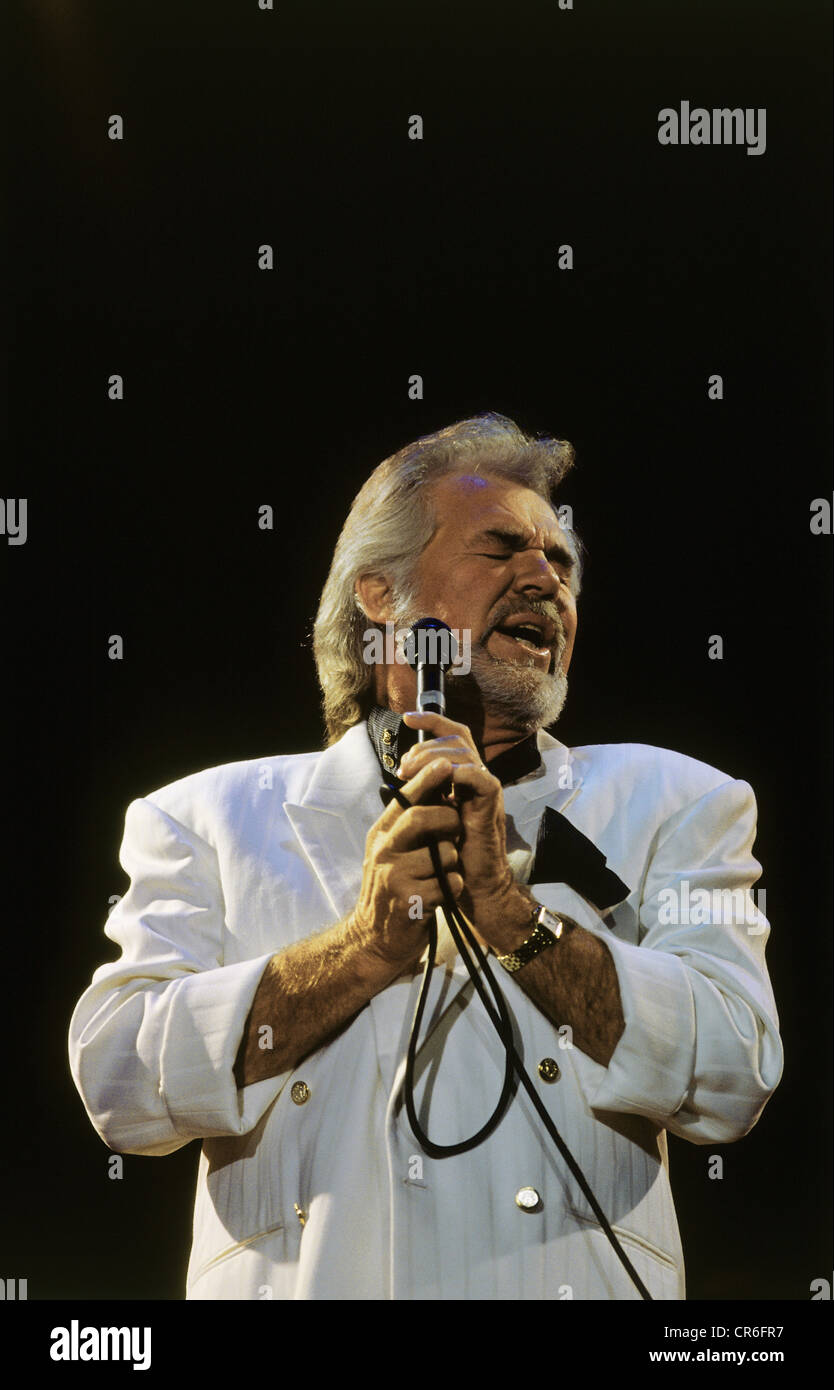 Country singer hi-res stock photography and images - Alamy