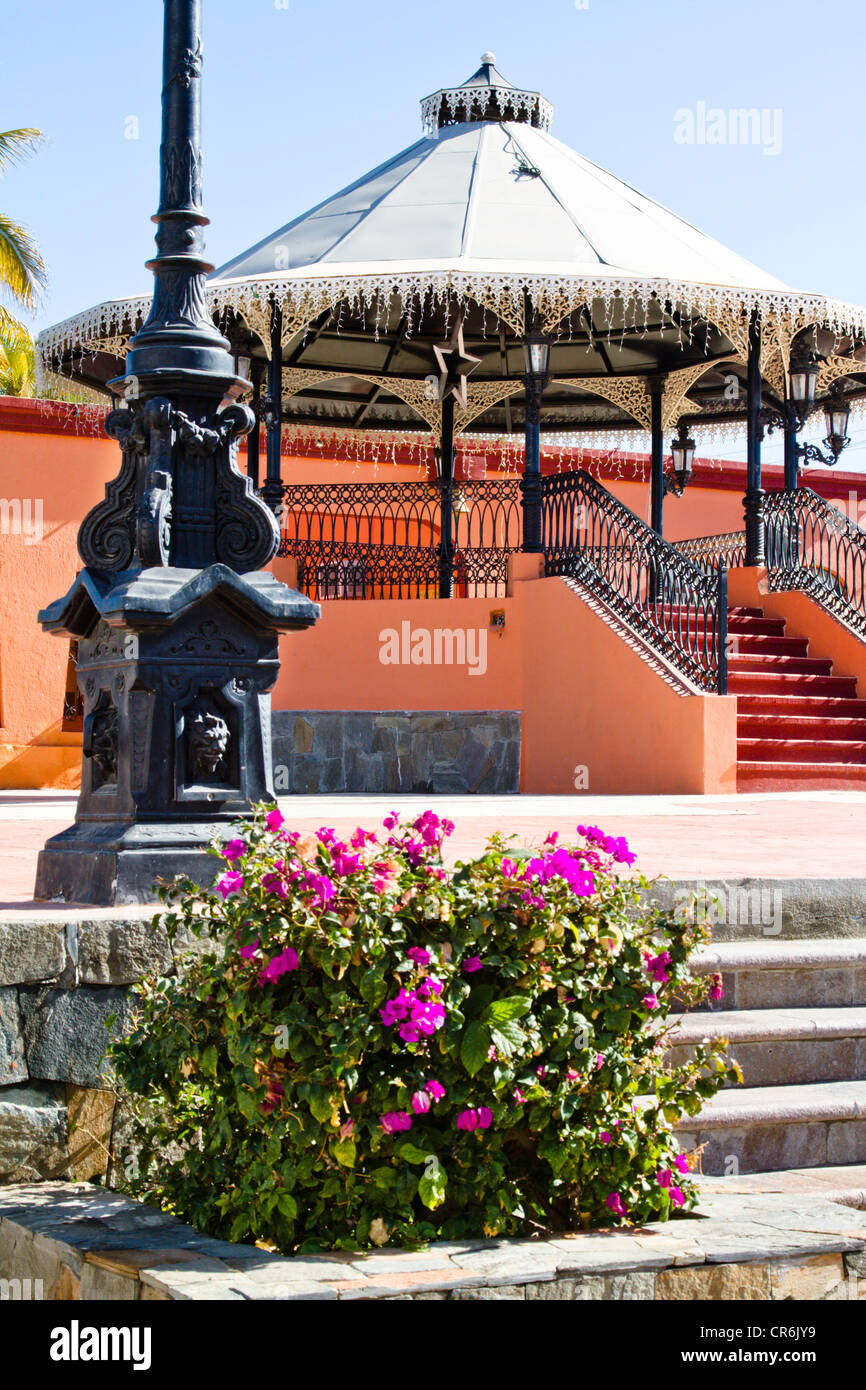 Zocolo hi-res stock photography and images - Alamy