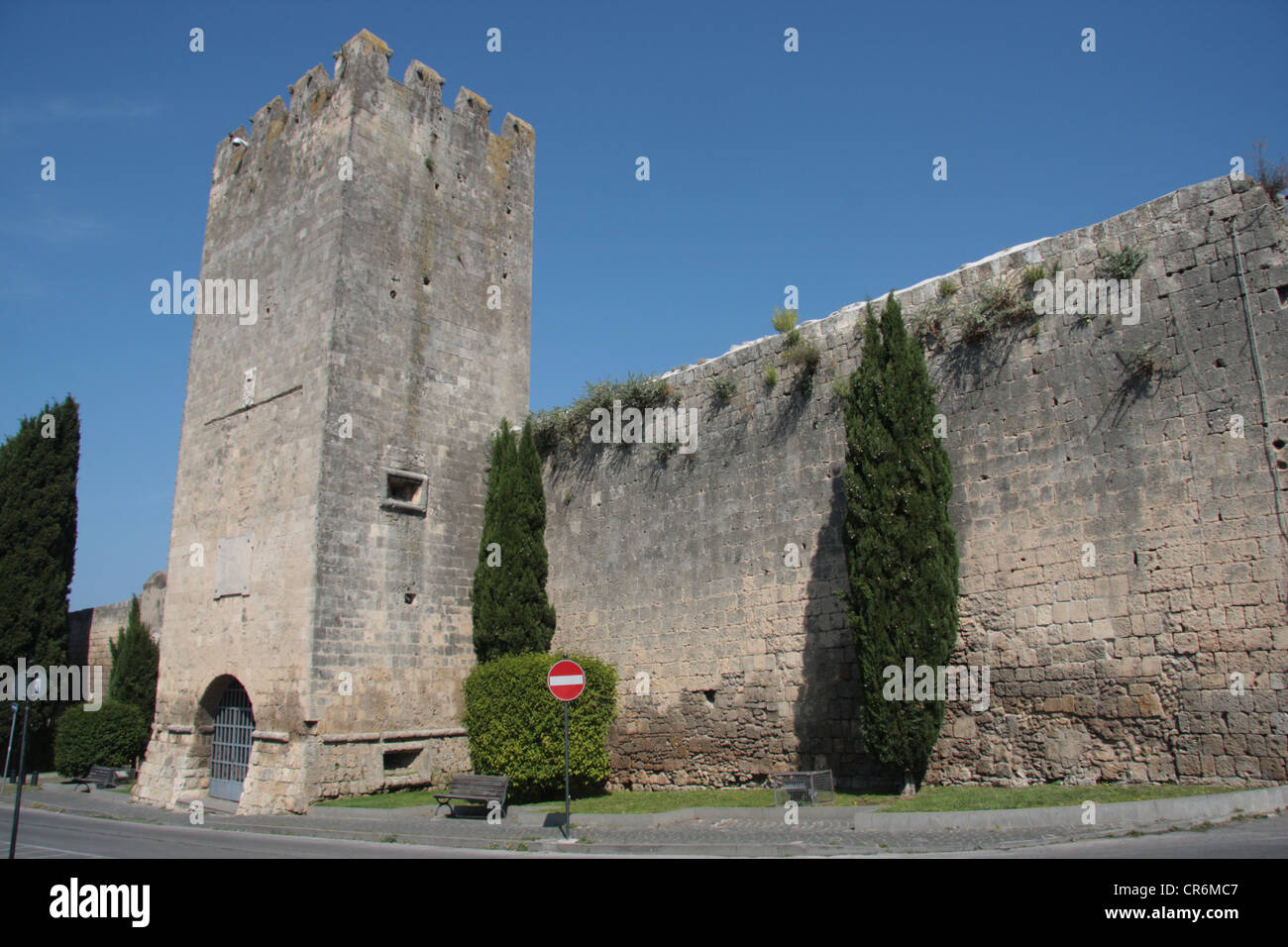 Ancient walled city hi-res stock photography and images - Alamy