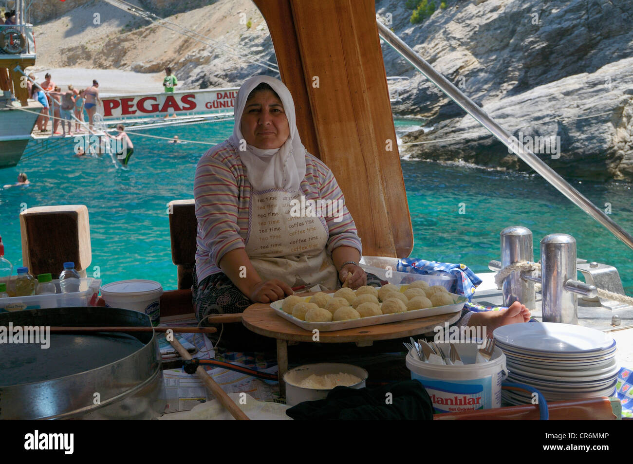 Lady tourists hi-res stock photography and images - Alamy