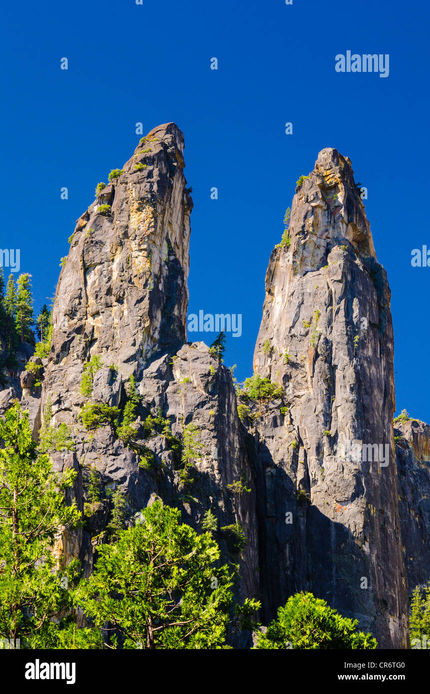 The cathedral spires mountains hi-res stock photography and images - Alamy