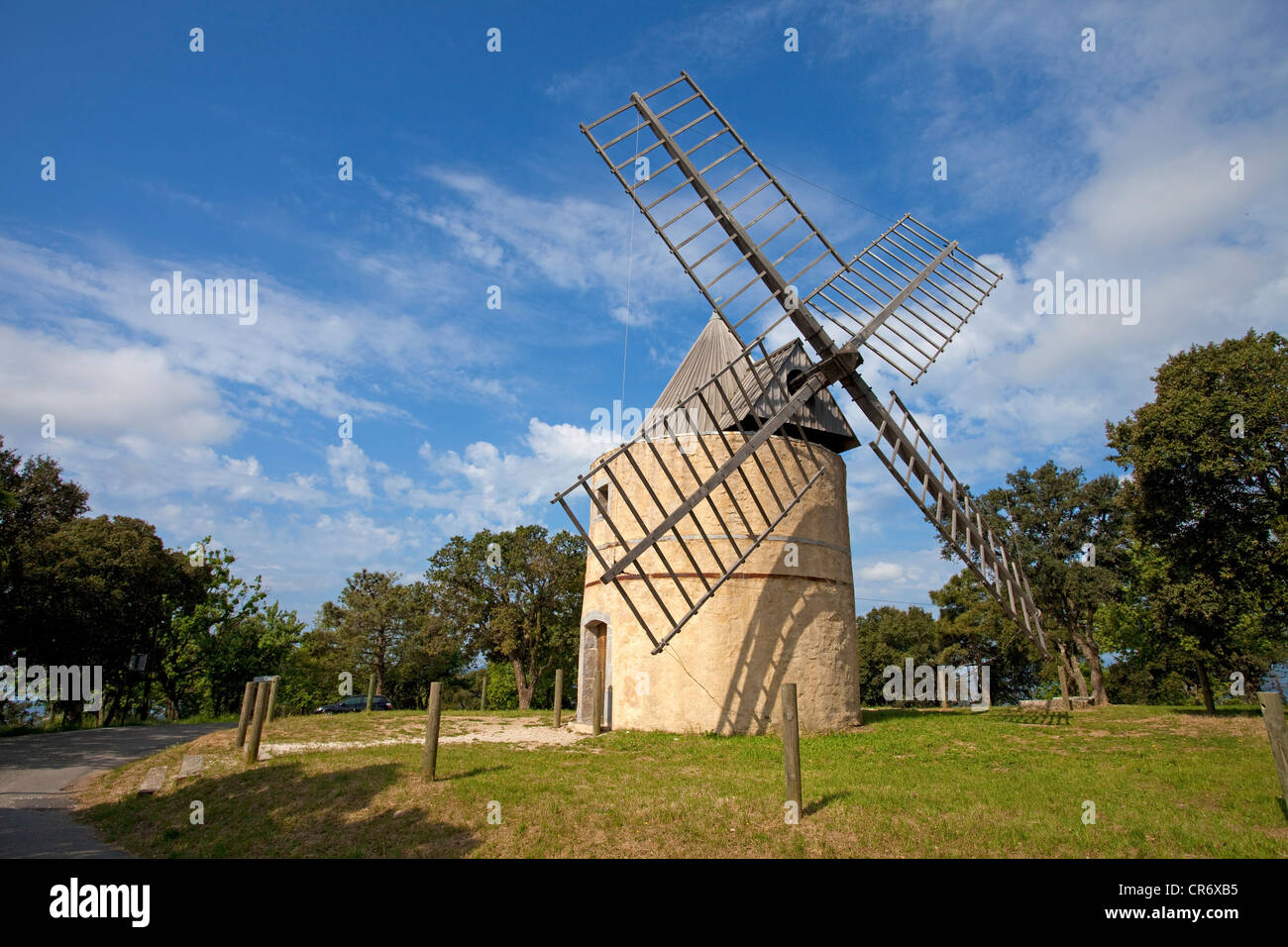 18th Century Windmill High Resolution Stock Photography and Images - Alamy