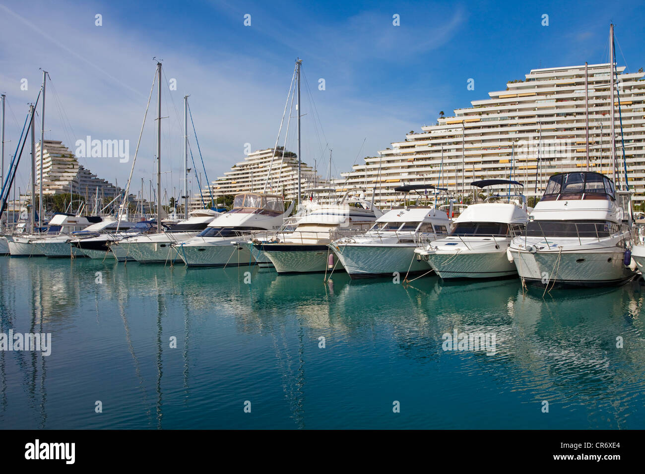 Boat Shaped Buildings High Resolution Stock Photography and Images - Alamy