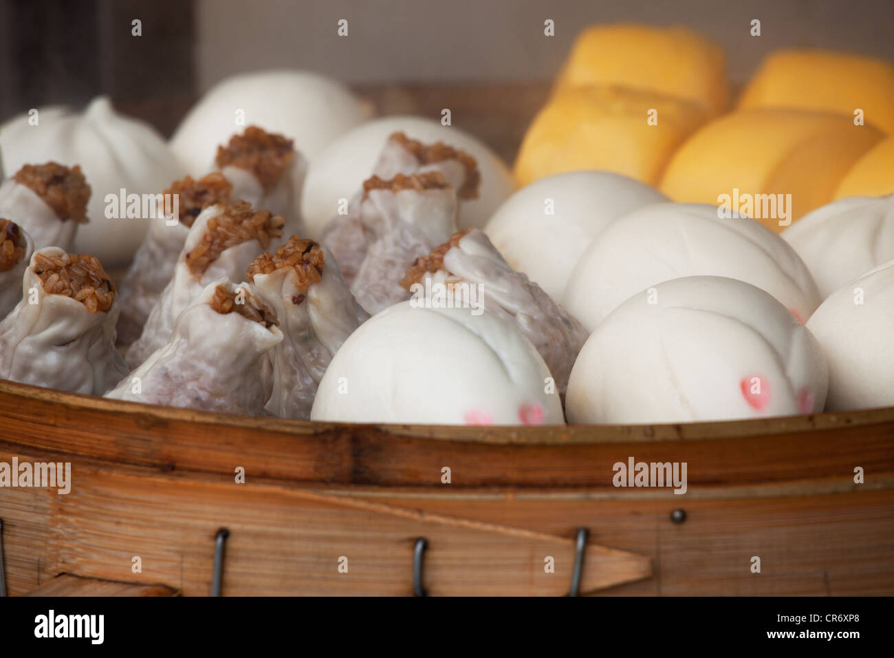 Fresh steam buns and other food snacks in China Stock Photo - Alamy