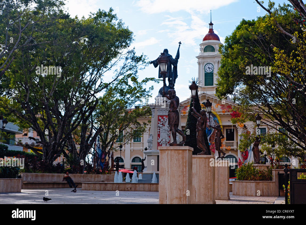 Low Angle View of Plaza Colon with the City Hall and the Statue of ...
