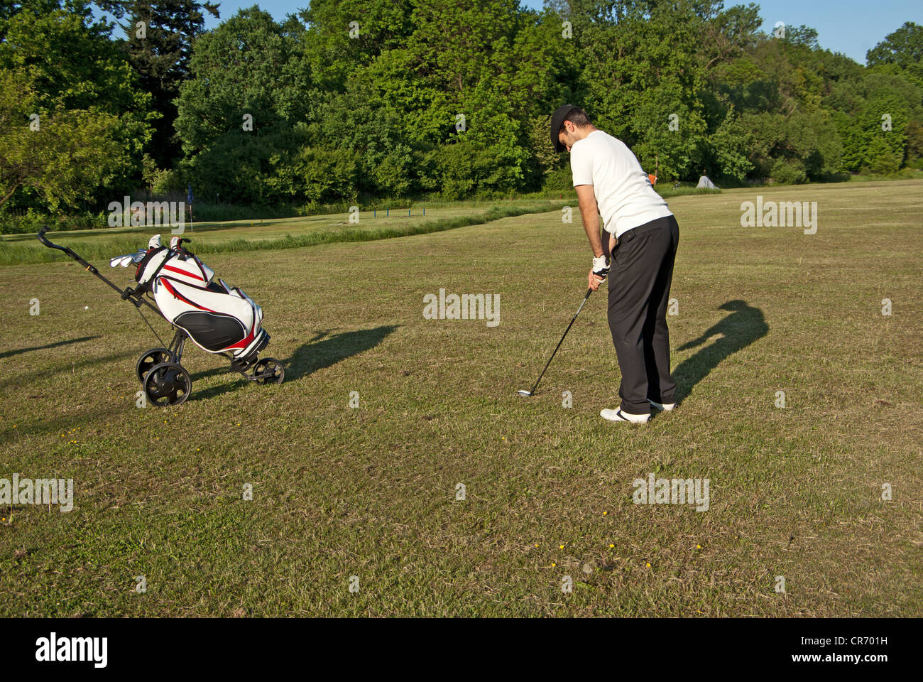 Golf player hi-res stock photography and images - Alamy