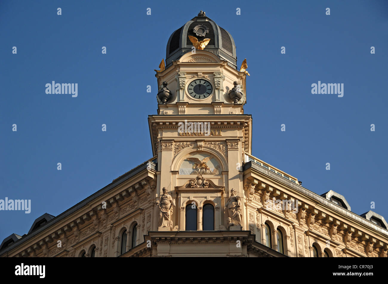Generali hi-res stock photography and images - Alamy