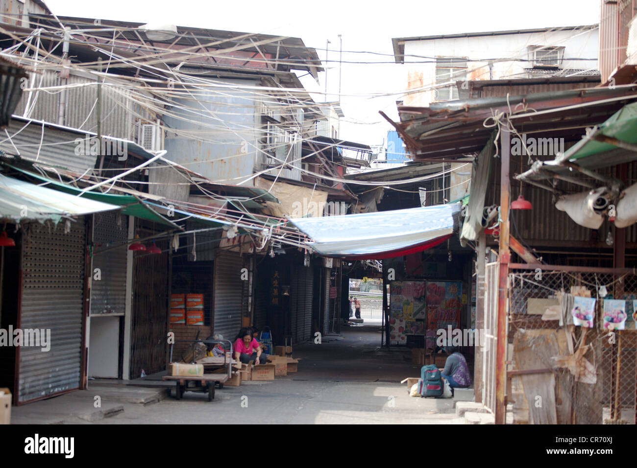 Old run down exterior hi-res stock photography and images - Alamy