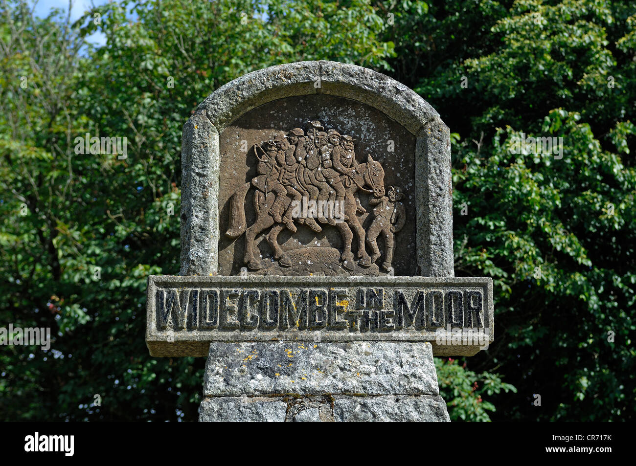 Widecombe Fair monument dedicated in 1948, Widecombe in the Moor ...