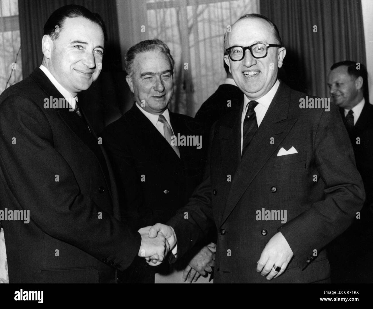 Secretary office 1950s hi-res stock photography and images - Alamy