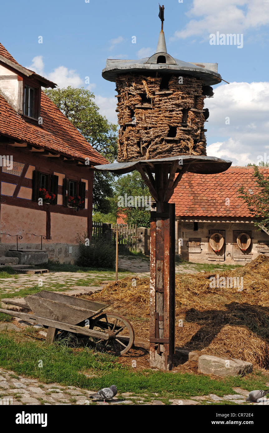 Dovecot hi-res stock photography and images - Alamy