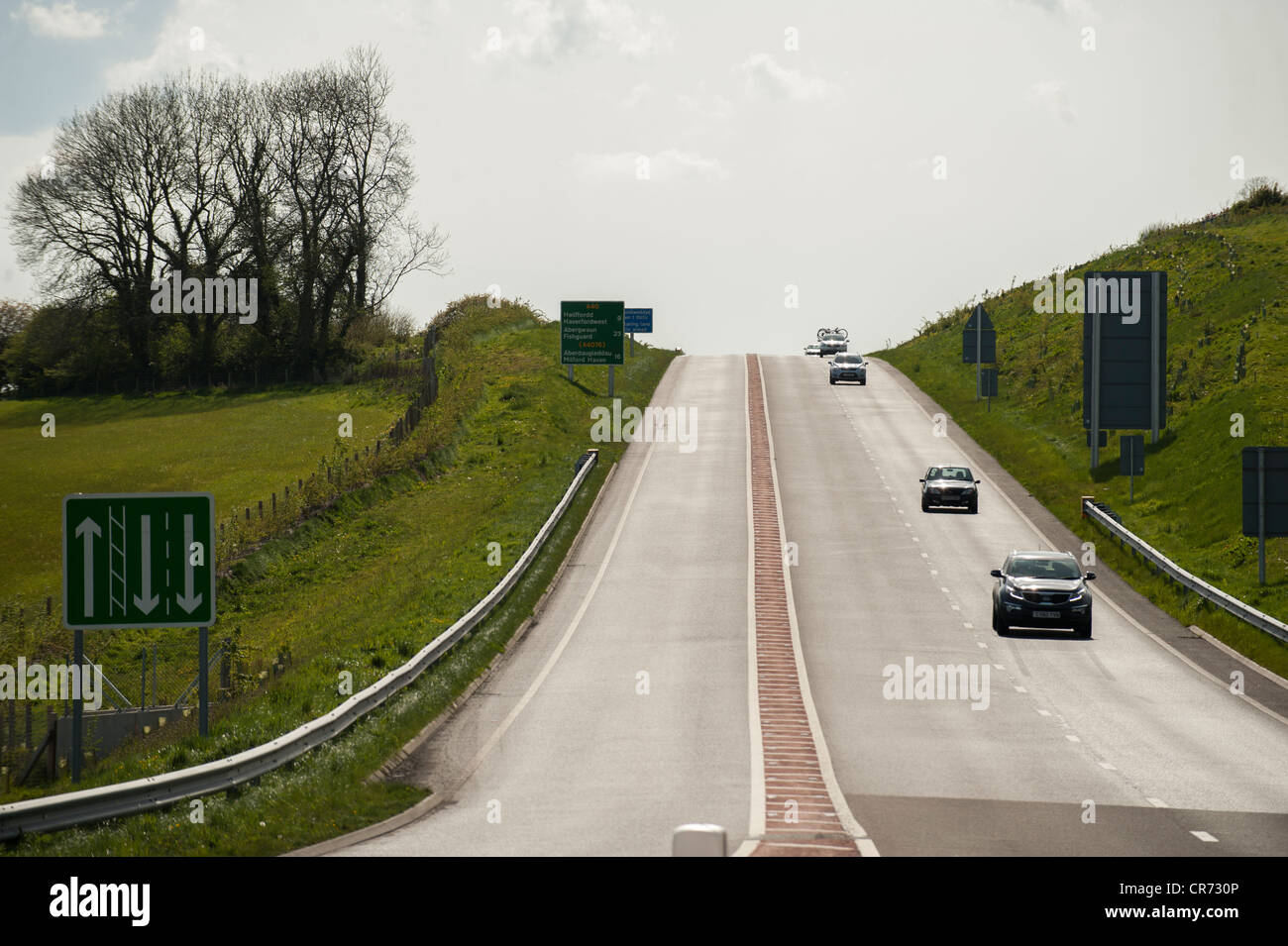 light traffic on the A40 Penblewin to Slebech park road improvement ...