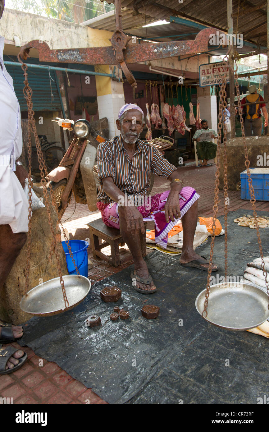 Market scale scales selling weighing hi-res stock photography and ...