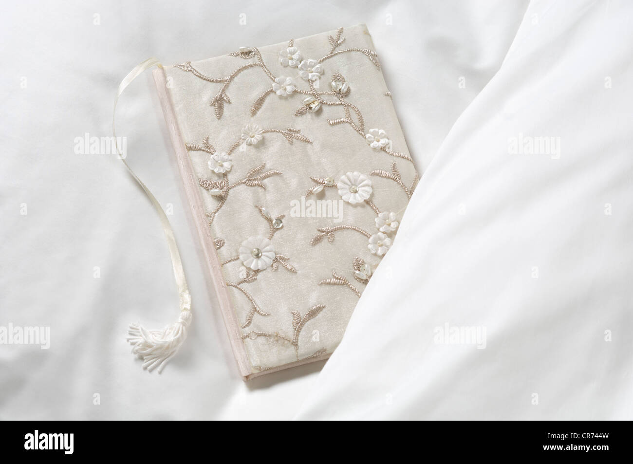 Diary on bed, close up Stock Photo - Alamy