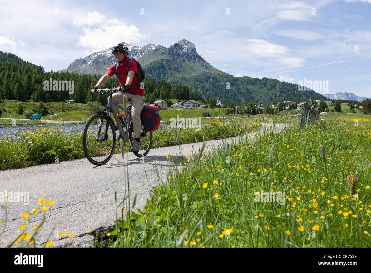 Pass Road Cycling High Resolution Stock Photography and Images - Alamy
