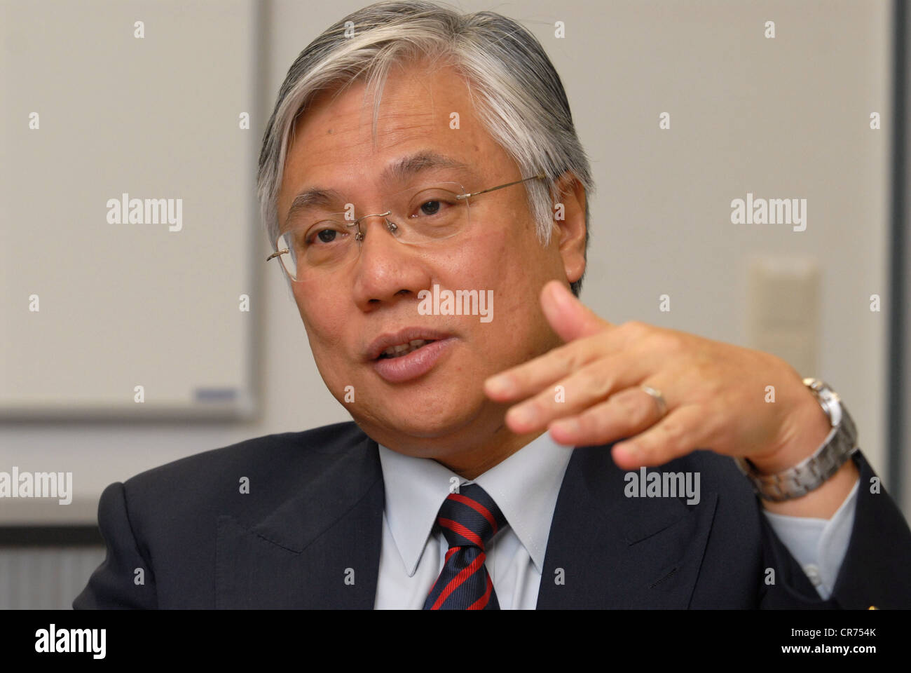 Chief executive officer hi-res stock photography and images - Alamy