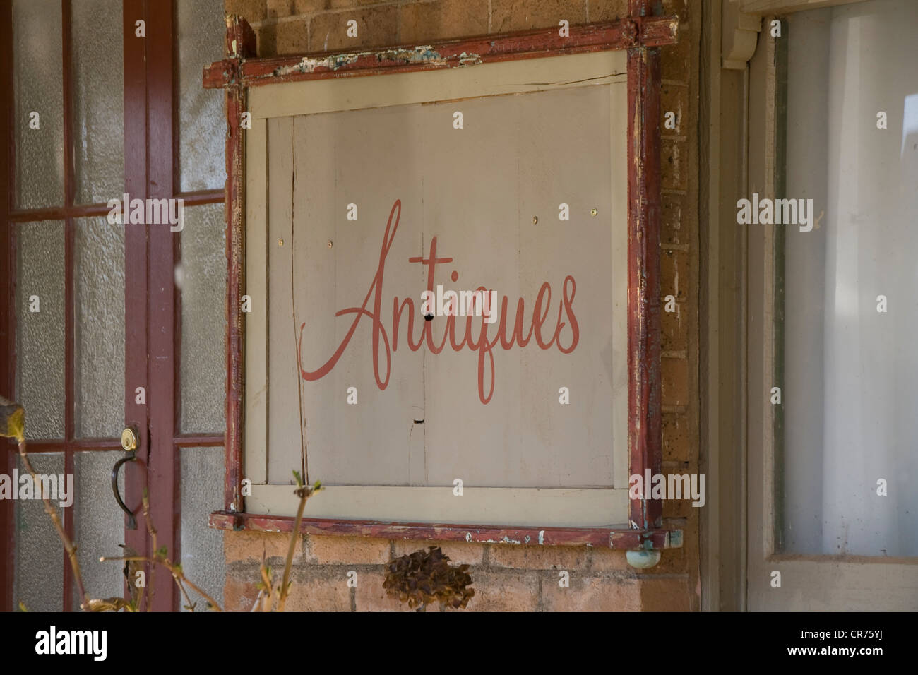 Antique sign hi-res stock photography and images - Alamy