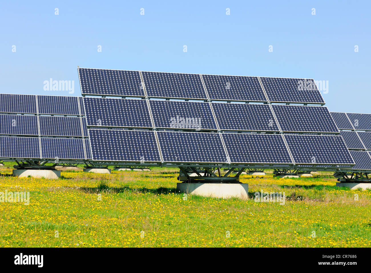 Solar energy sys hi-res stock photography and images - Alamy