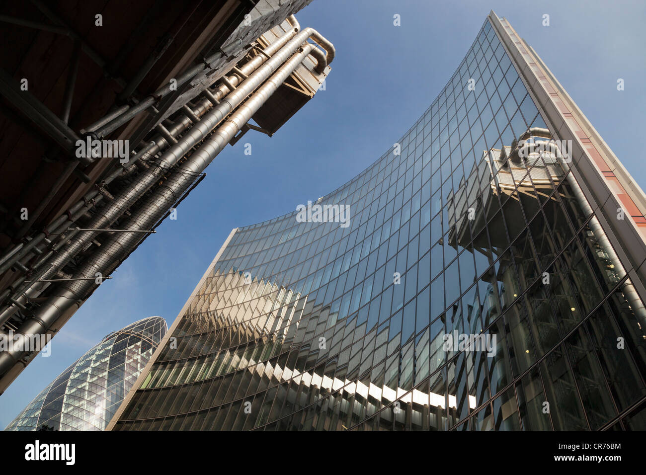 Concrete windows unorthodox phallic swiss re tower design construction ...