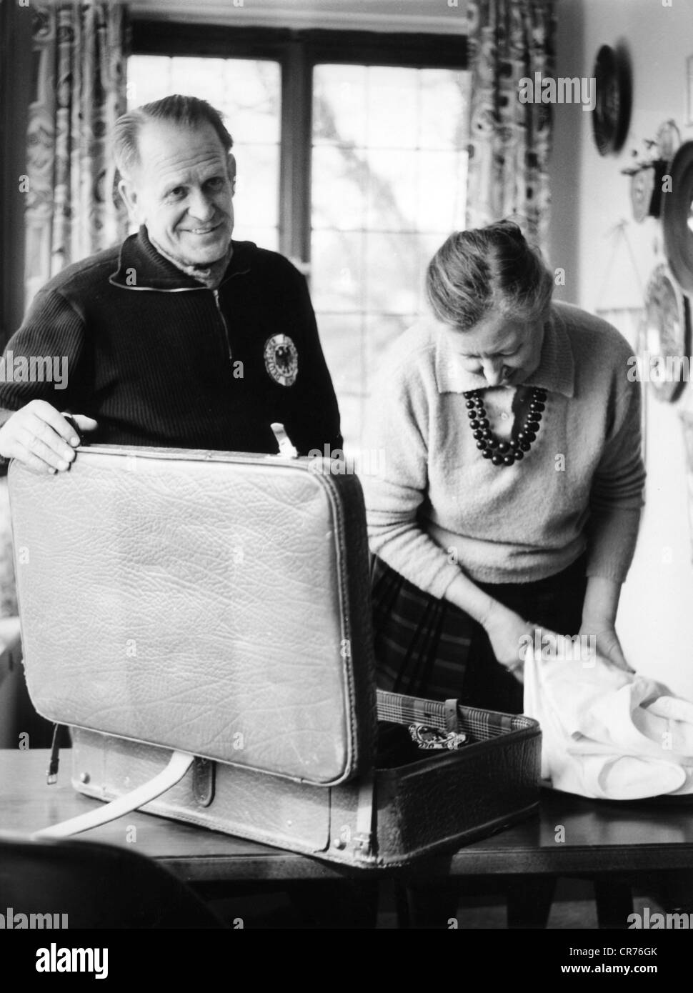 1960s footballer hi-res stock photography and images - Alamy