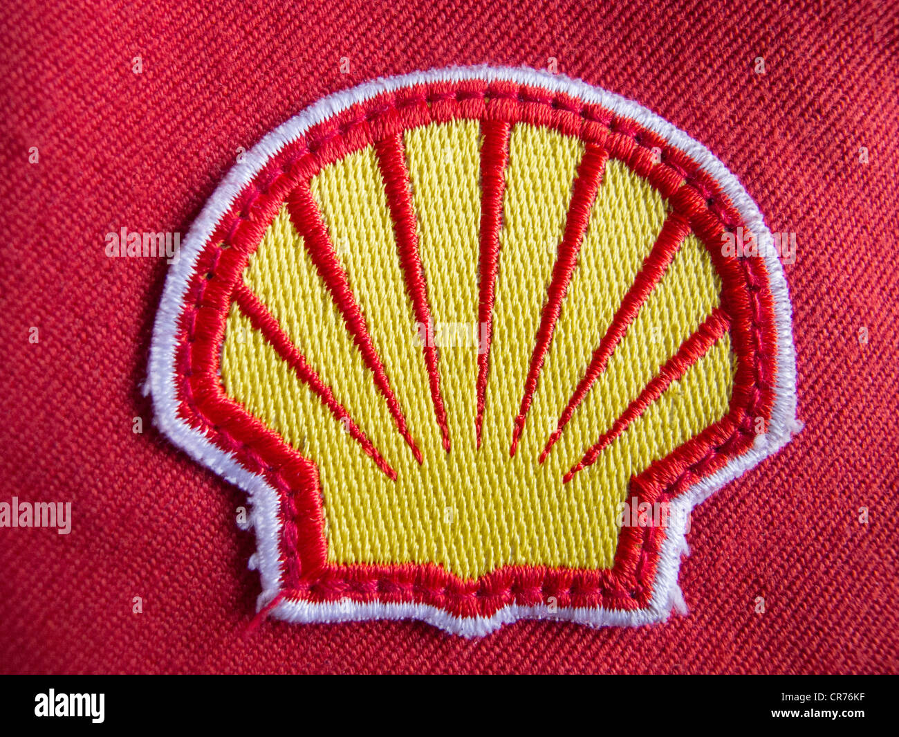 Shell logo shell logo shell logo hi-res stock photography and images ...
