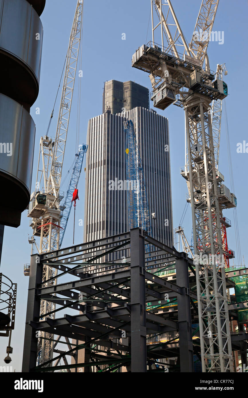 The Leadenhall Building - cheese-grater - construction site, City of ...