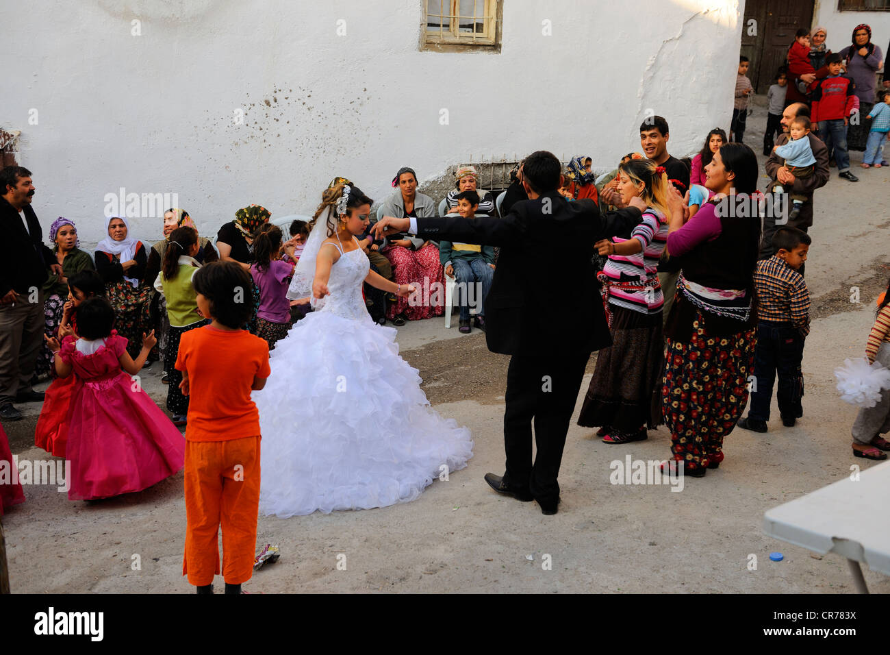 Gypsy wedding hi-res stock photography and images - Alamy