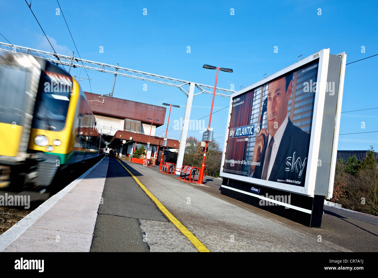 48 sheet billboard station hi-res stock photography and images - Alamy