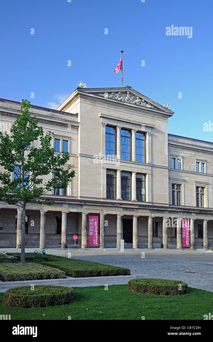 Neues museum entrance hi-res stock photography and images - Alamy