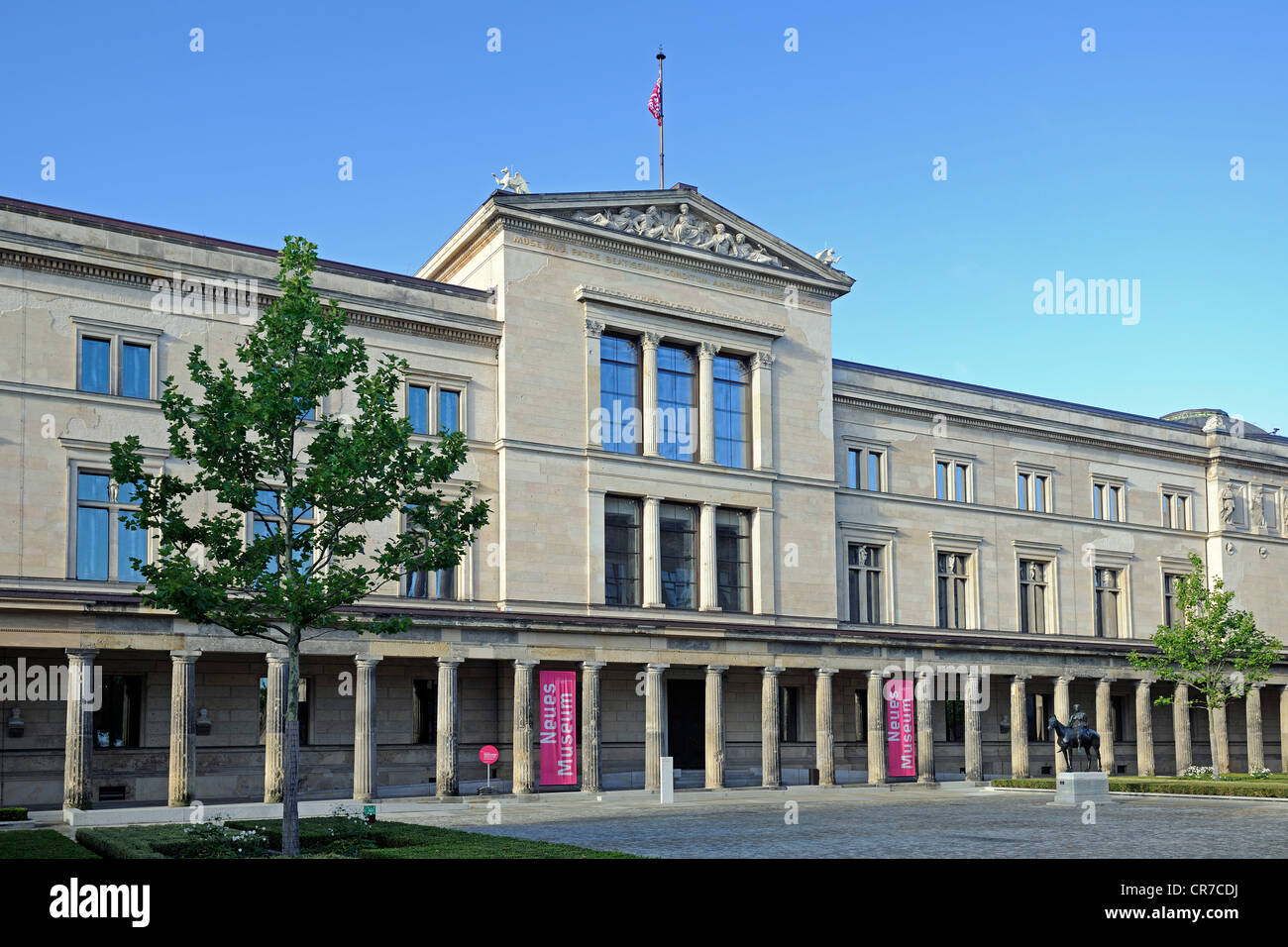 Neues Museum Entrance