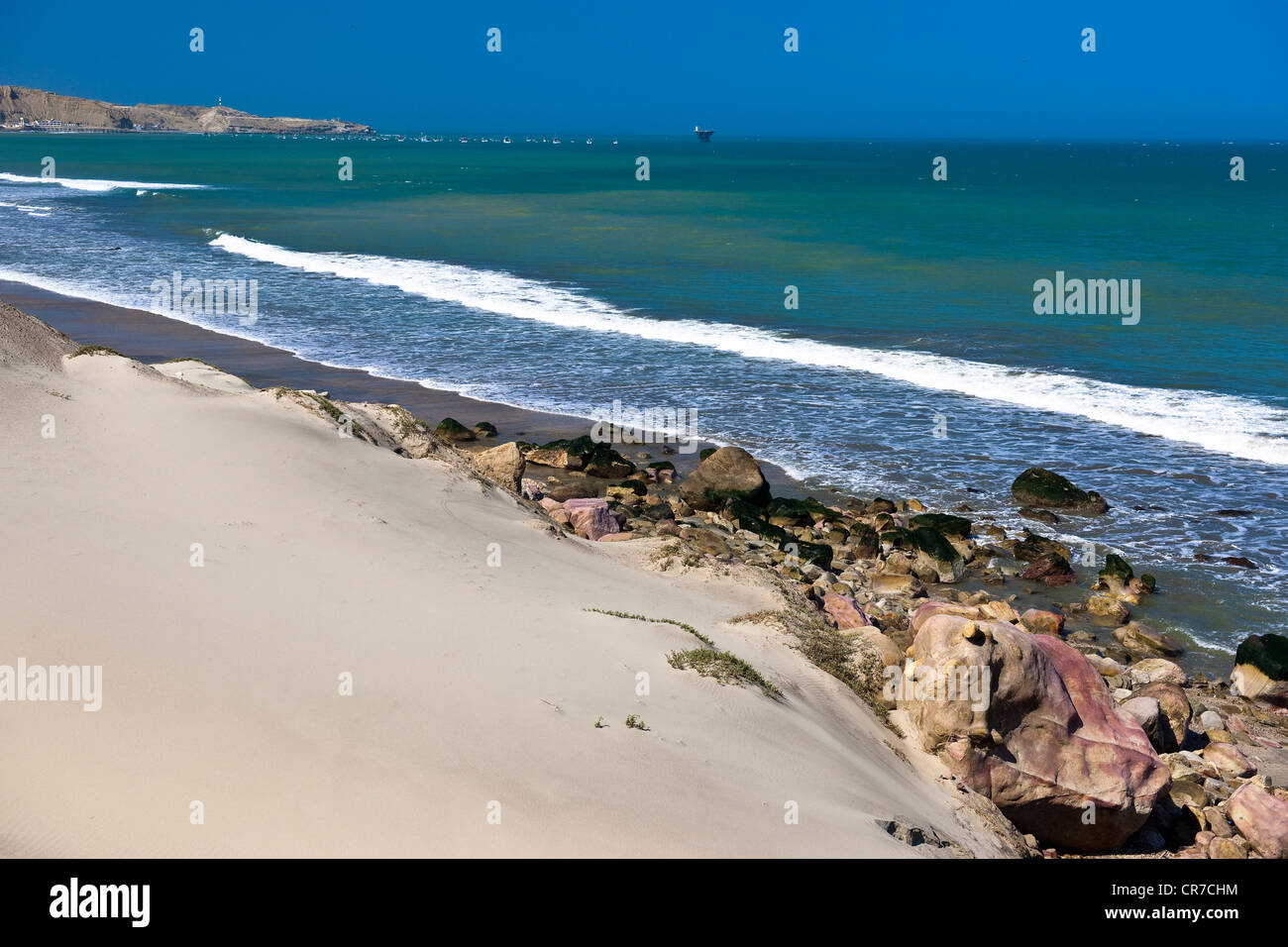 Peru, Piura Province, Cabo Blanco, Quebrada Verde Beach Stock Photo - Alamy