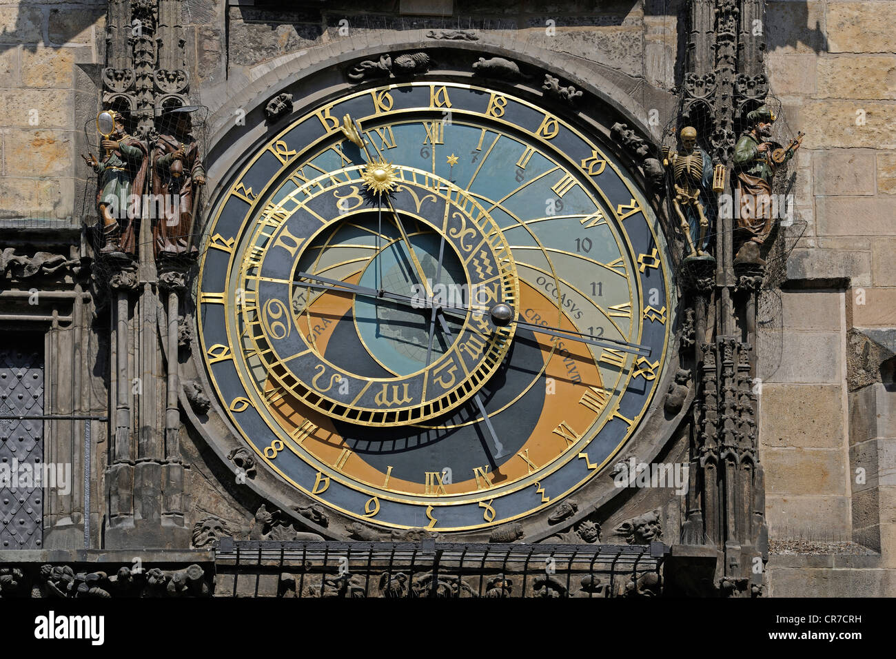 Prague ol town square hi-res stock photography and images - Alamy