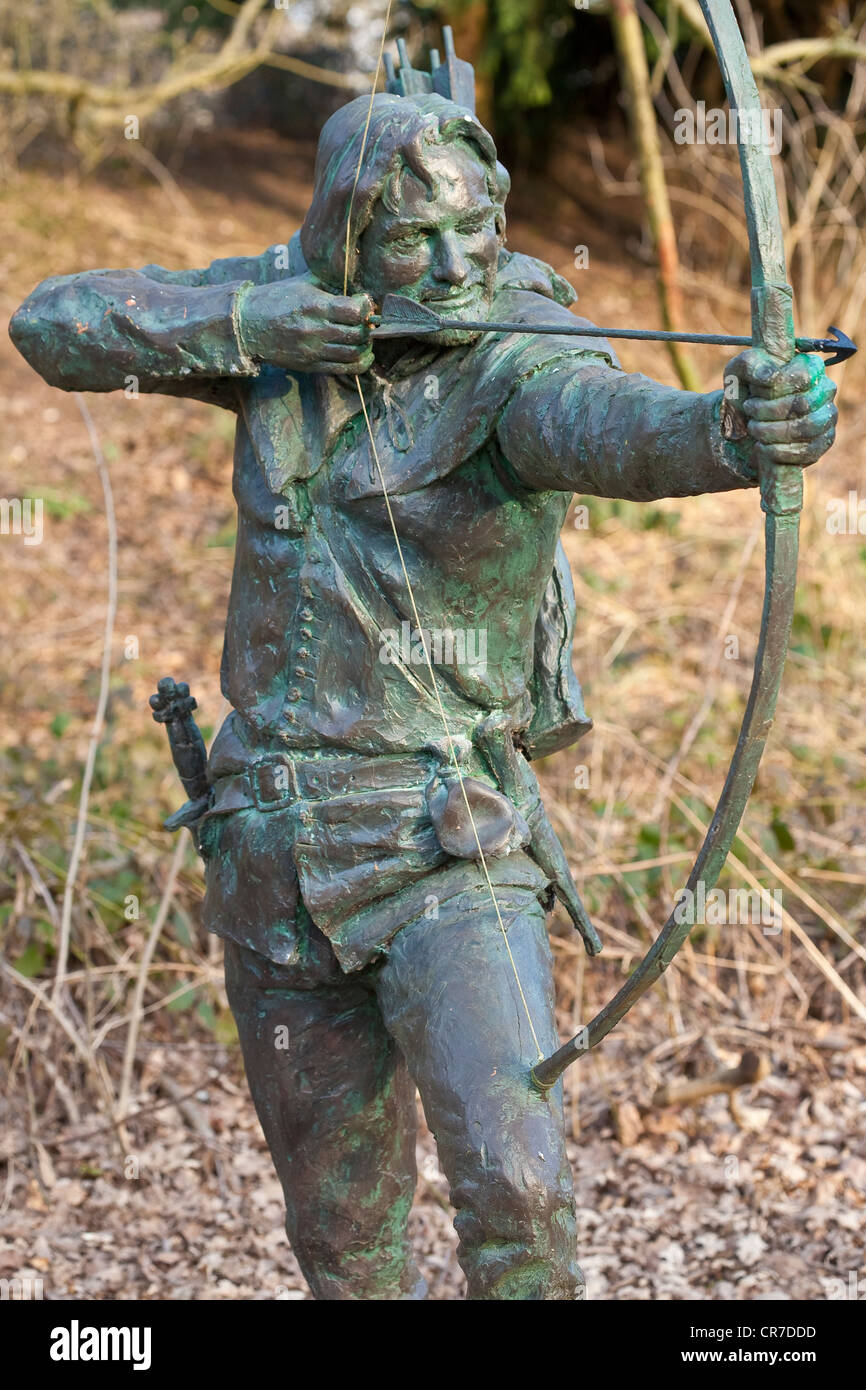 Robin hood sherwood forest hi-res stock photography and images - Alamy