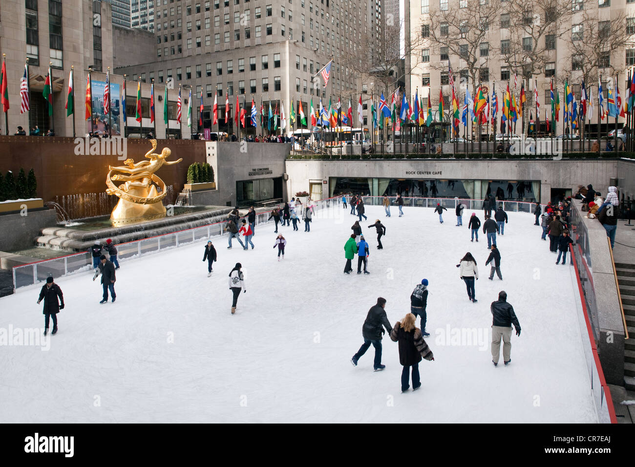 United States, New York City, Manhattan in winter, Midtown, Rockefeller ...