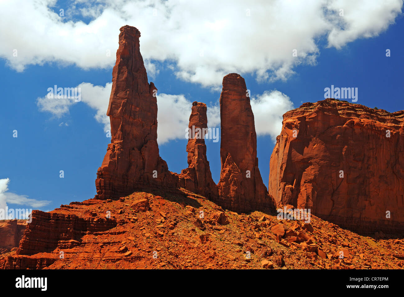 Three sisters sunset hi-res stock photography and images - Alamy