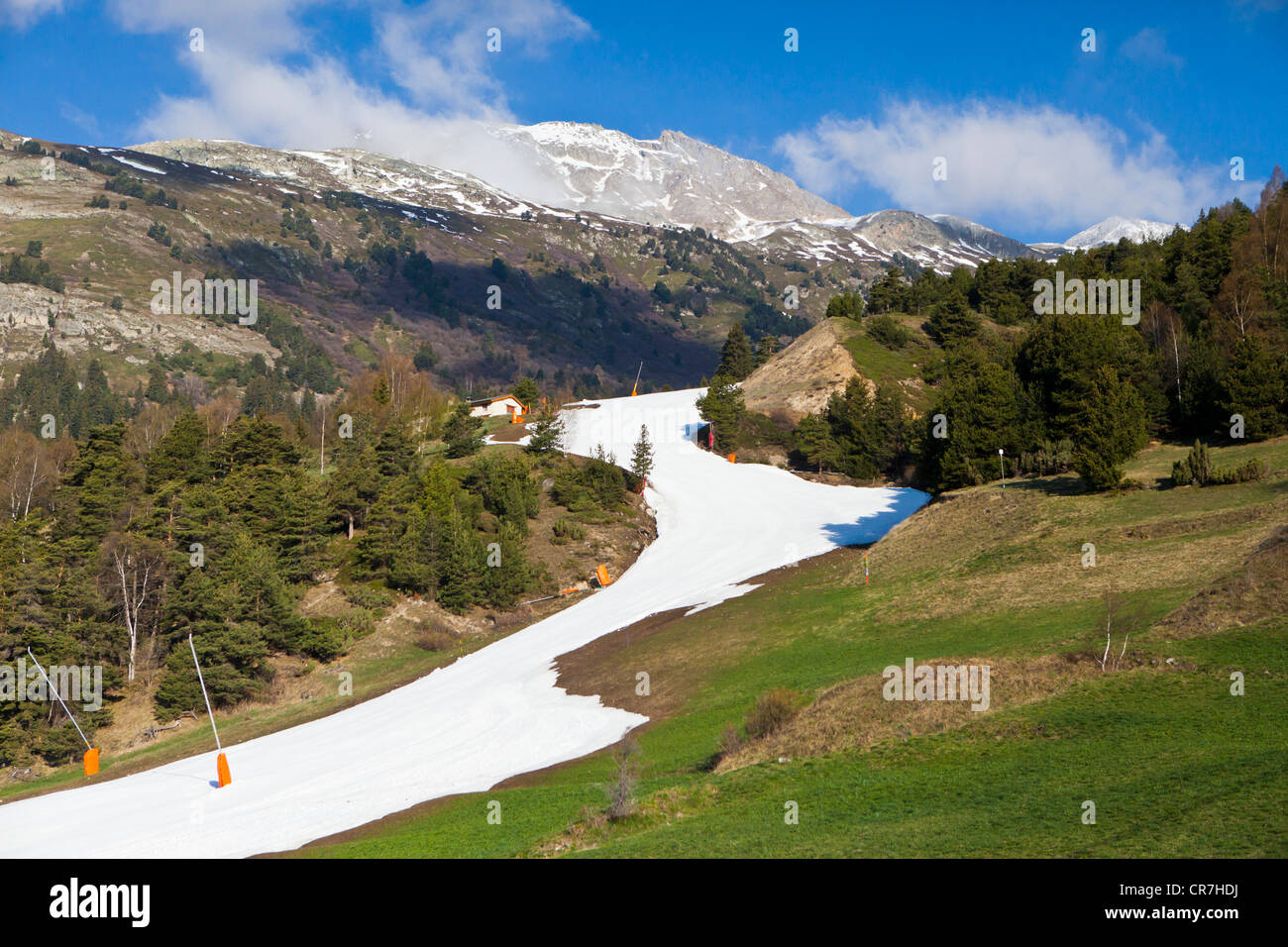 Artificial slope hi-res stock photography and images - Alamy