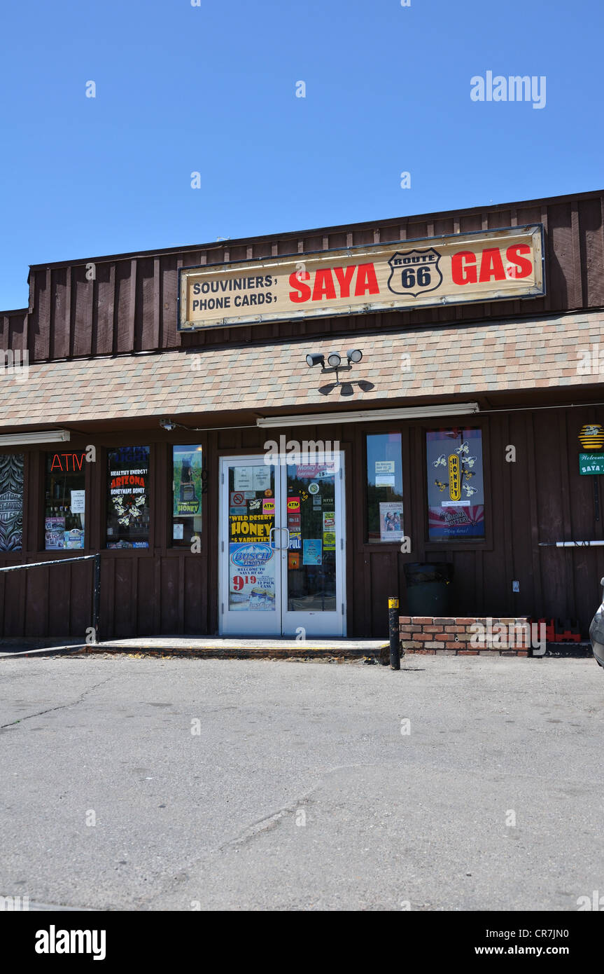 Nostalgia gas station hi-res stock photography and images - Alamy