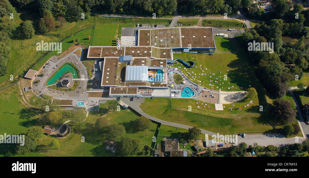 Public swimming pool building exterior hi-res stock photography and ...