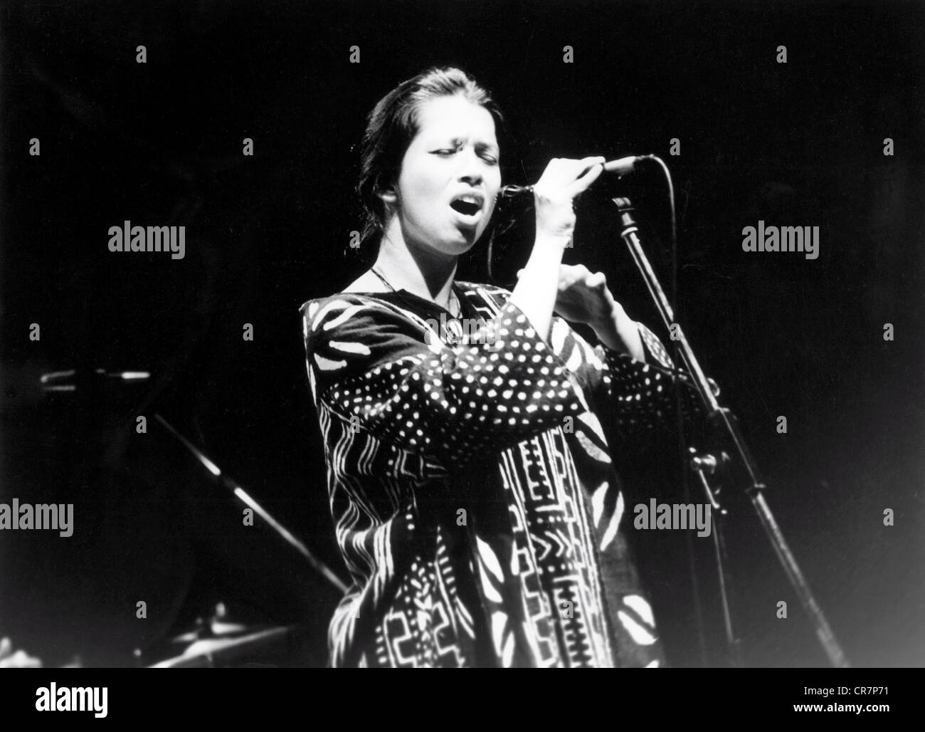 Rudolph, Celine, * 1969, German musician (jazz singer), half length, on ...