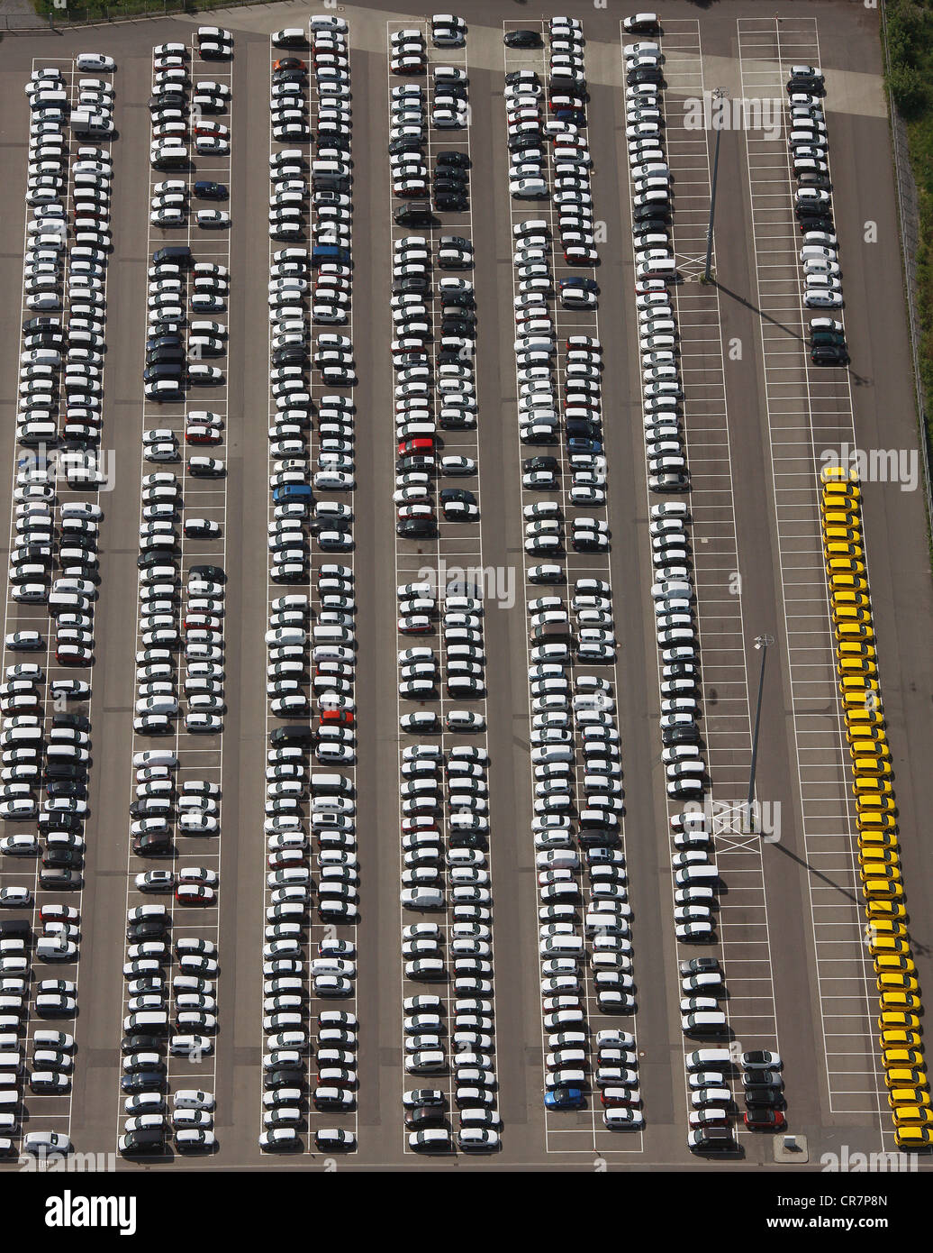 New car factory hi-res stock photography and images - Alamy