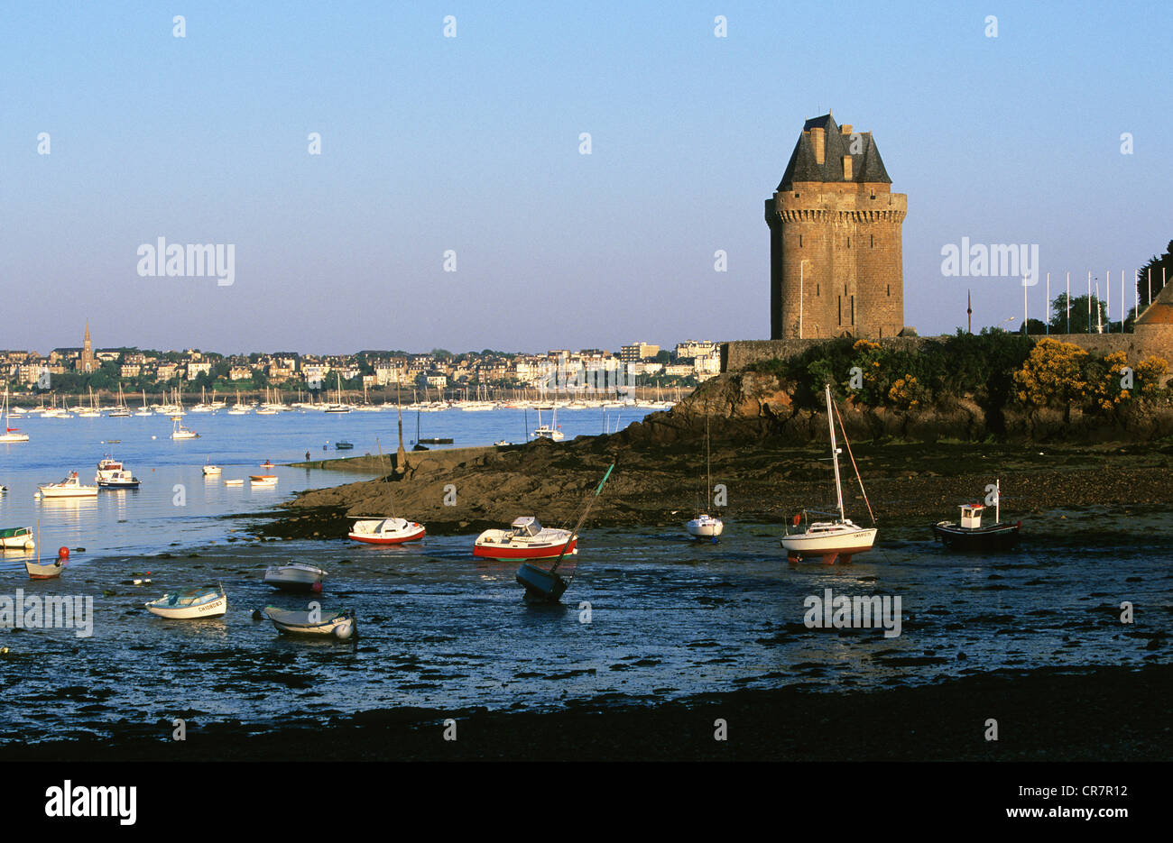 St servan hi-res stock photography and images - Alamy