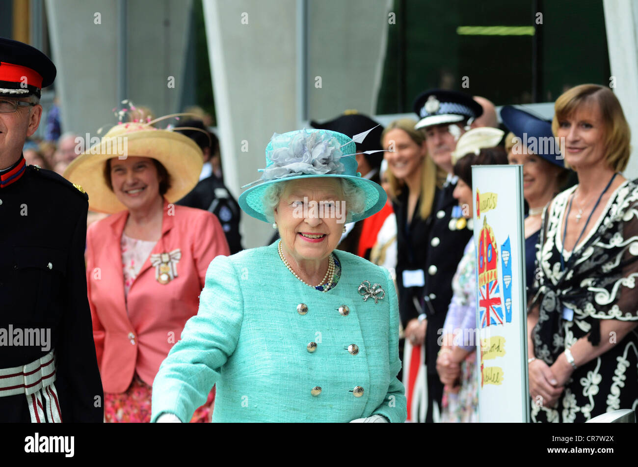 Hm the queen ii hi-res stock photography and images - Alamy