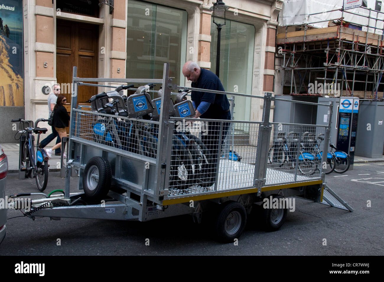 Loading unloading hi-res stock photography and images - Alamy